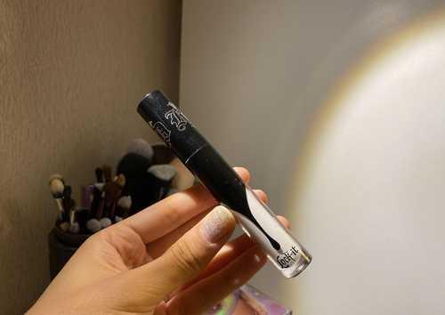 Консилер KVD Beauty Lock-it