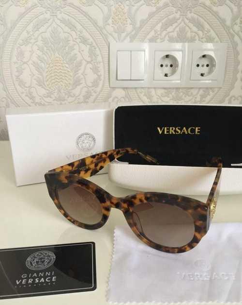 Очки Versace