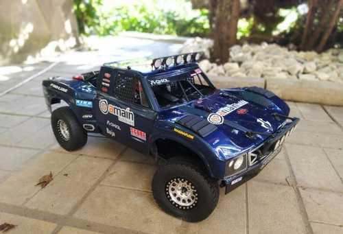 Axial Yeti trophy truck