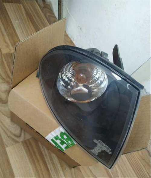 Поворотник правый Depo e46