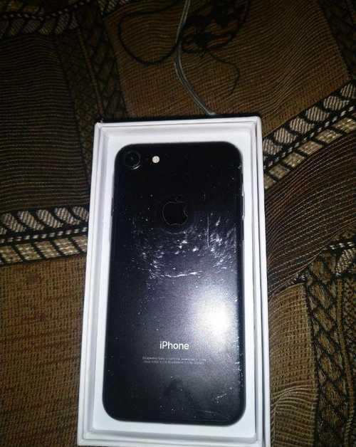 Телефон iPhone7 32GB