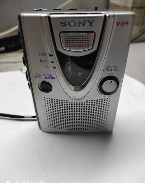 Кассетный диктофон Sony TCM-400DV