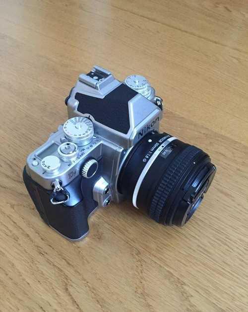 Nikon Df Kit Silver 50mm f/1.8 AF-S G SE