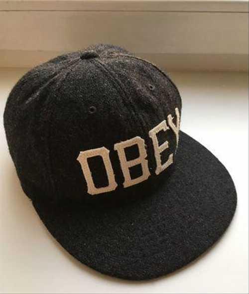 Бейсболка Obey