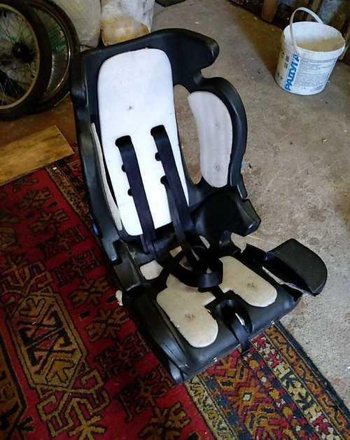 Детское авто-кресло