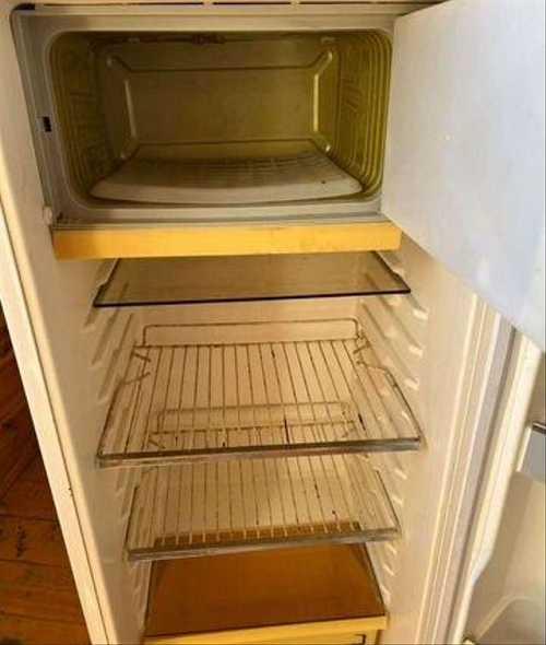 Холодильник бу маленький высота 116*56*47