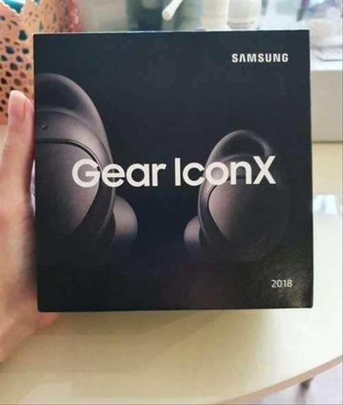Беспроводные наушники Samsung Gear IconX