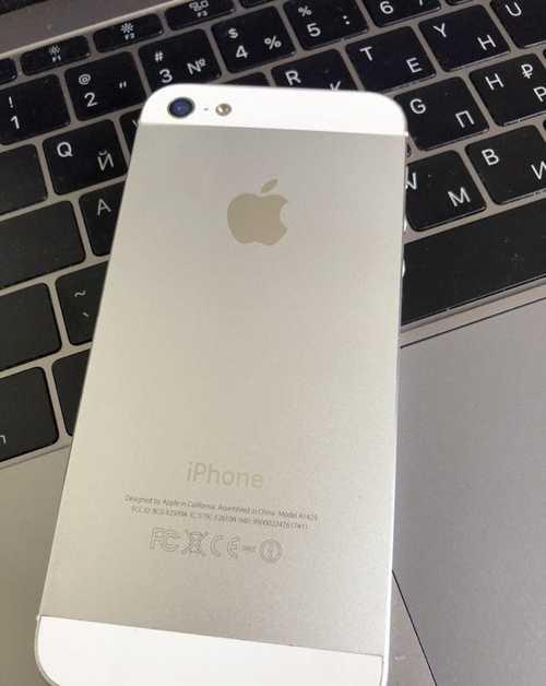 Телефон iPhone 5