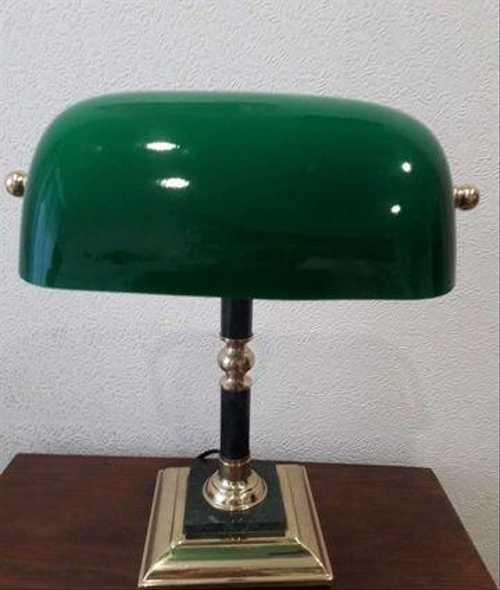 Зеленая настольная лампа "Банкир"