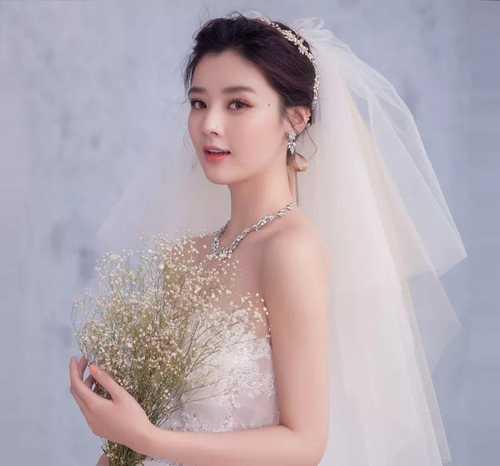 Фата без окантовки на гребне, любая длина