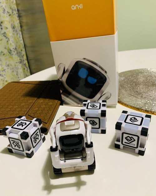 Anki Cozmo