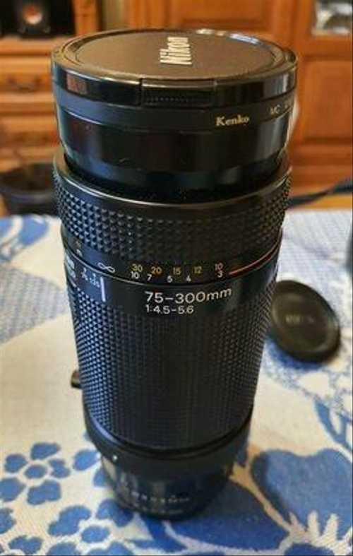Nikon AF Nikkor 75-300mm 1:4.5-5.6