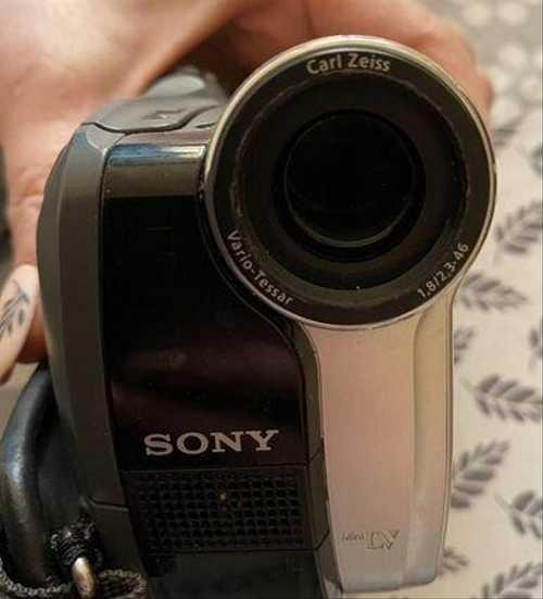 Видеокамера Sony handycam