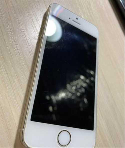 Телефон iPhone 5s