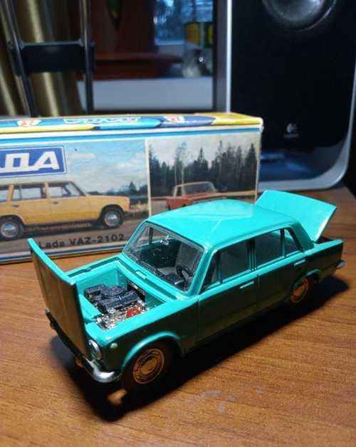 Модель машины LADA vaz 2102 86 год 1:43