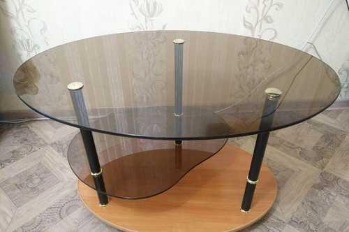 Стеклянный кофейный столик