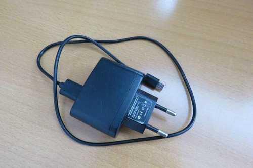 Зарядник micro USB с кабелем