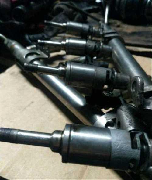 Форсунка топливная 04E906036E vw skoda audi