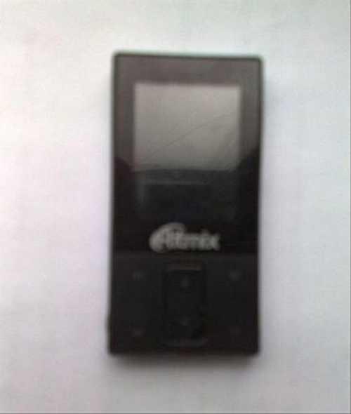 MP3 плеер Ritmix RF-4500 1Gb, разбит дисплей,на де