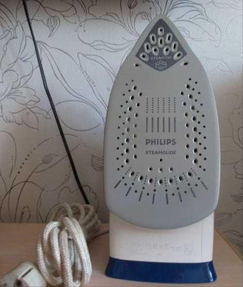 Утюг Philips Azur GC4410