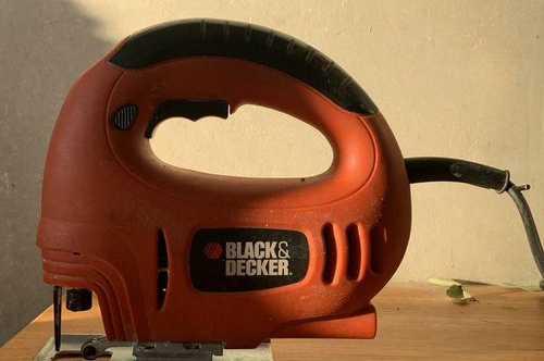 Электролобзик Black&Decker KS400E