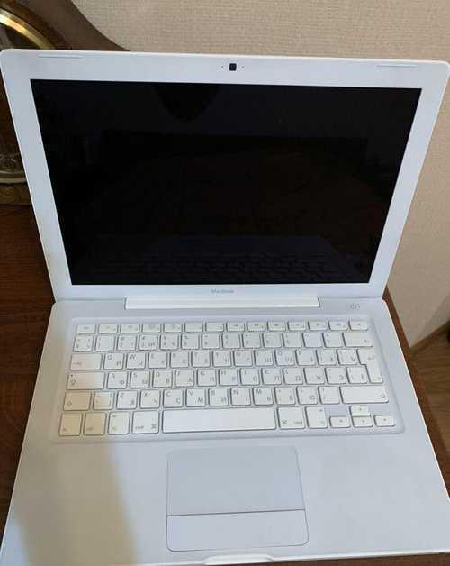 Apple MacBook 13 white