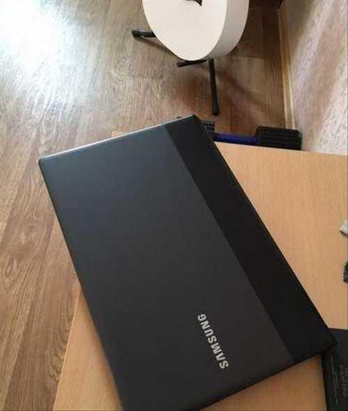 Игровой ноутбук Samsung