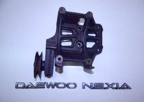 Кронштейн компрессора Daewoo Nexia Lanos