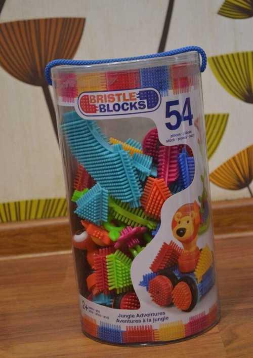 Игольчатый конструктор бренда Bristle Blocks