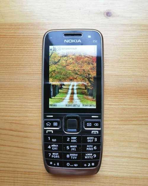 Телефон Nokia E52