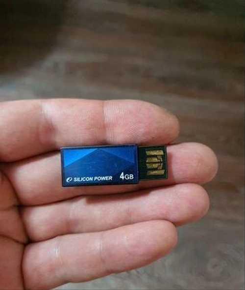 USB флешка 4 гб