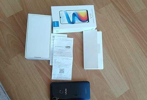 Телефон Vivo v11i