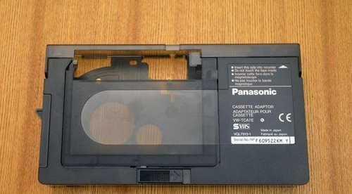 Panasonic VW-TCA7E. Кассетный адаптер VHS-C на VHS