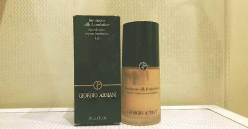 Тональный флюид giorgio armani luminous silk found
