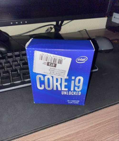 Intel Core i9 10850K Box