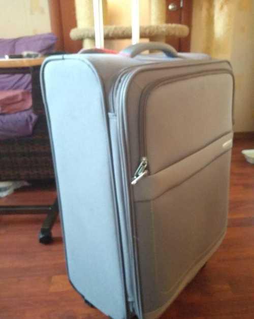 Чемодан средний Samsonite American Tourister новый