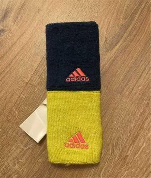 Напульсники на запястье Adidas/Адидас новые