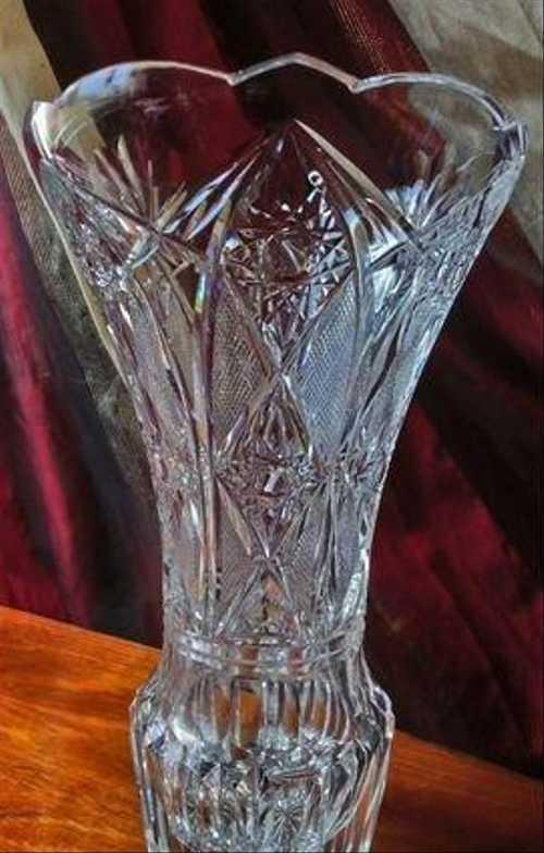 Редкие красивые вазы хрусталь, стекло