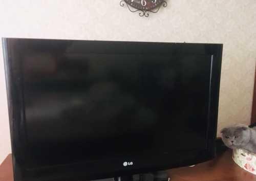Телевизор LG32HL2000