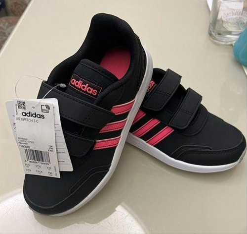 Кроссовки Adidas, новые, р31