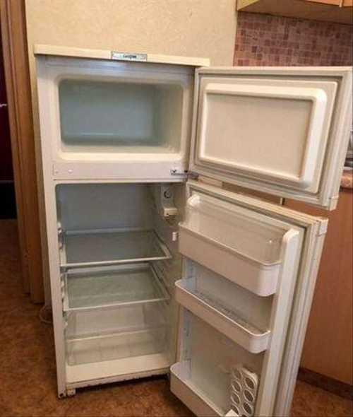Холодильник бу компактный Саратов