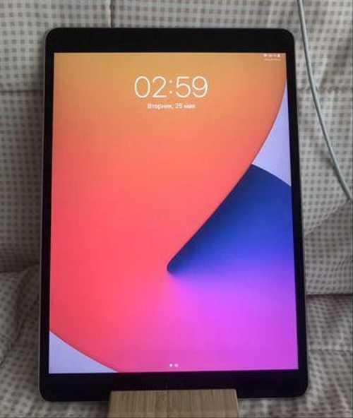 iPad pro 10.5 64 + cellular (lte)