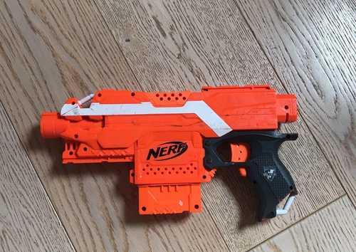 Nerf stryfe в отличном состоянии без патронов