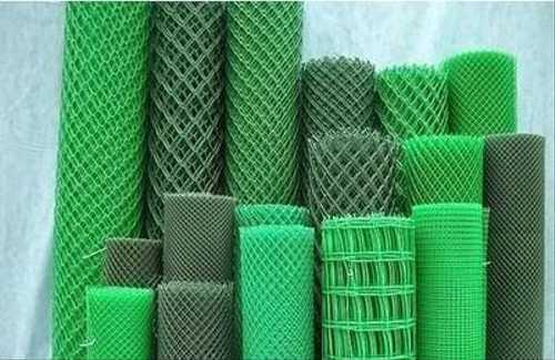 Пластиковая сетка для защиты газона