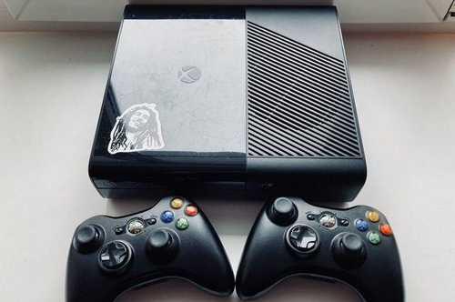 Xbox 360, 500GB, 2 геймпада