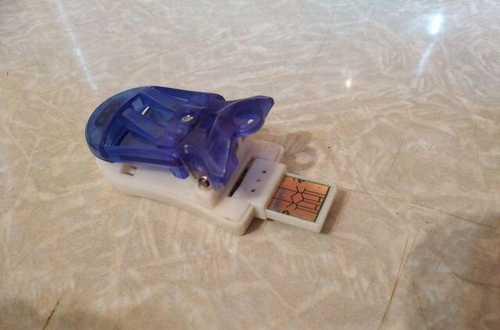 Универсальное зарядное устройство "USB - лягушка"