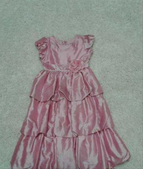 Продаю нарядное платье жемчужно - розового цвета