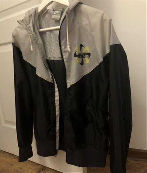 Ветровка Nike windrunner