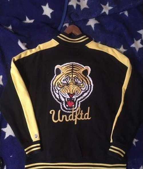 Толстовка undefeated black tiger бомбер