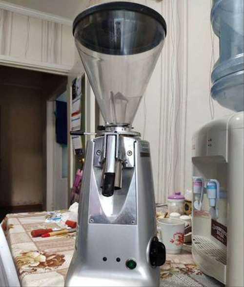 Кофемолка Mazzer Super Jolly